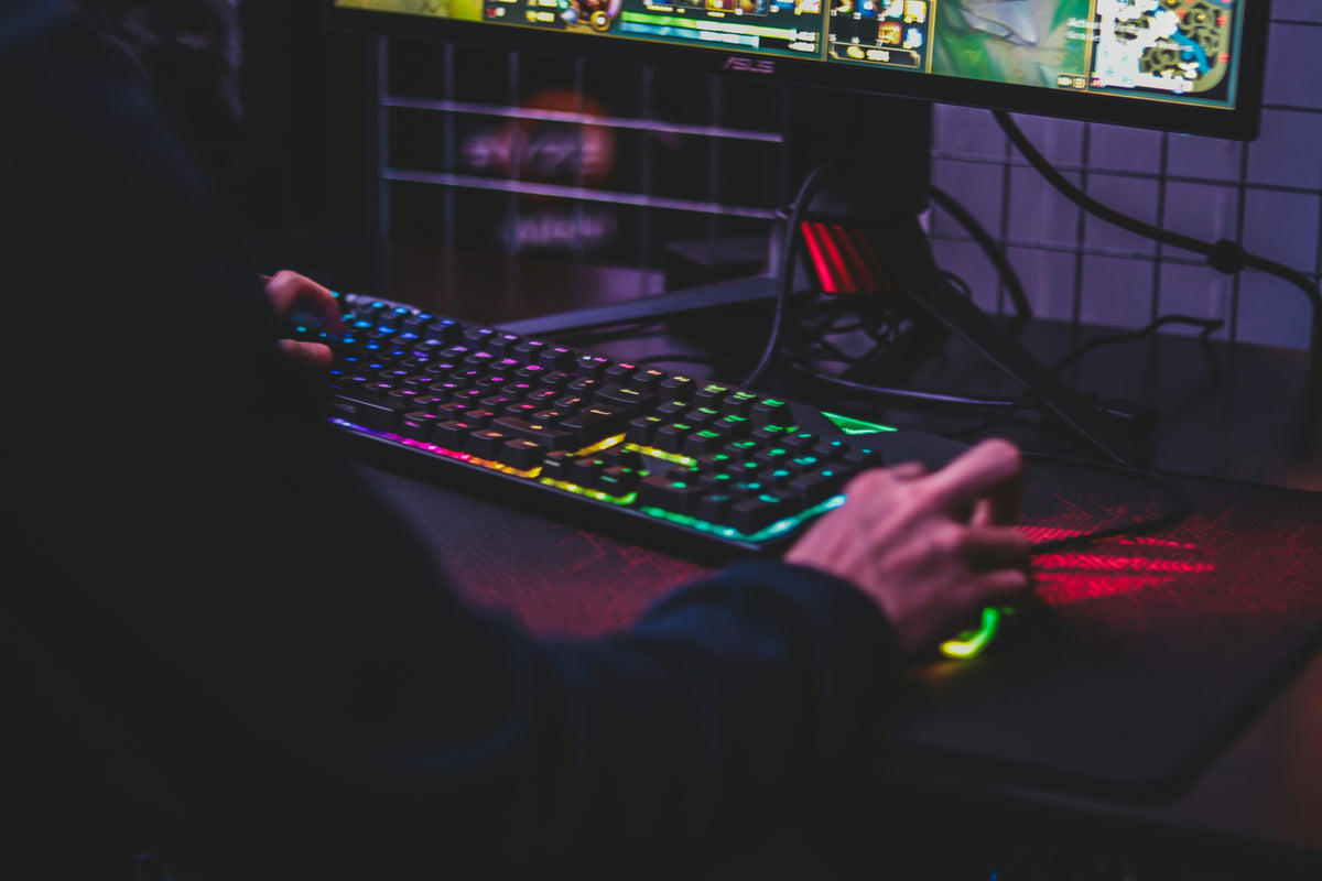 Best Gift Ideas for Gamers This Black Friday & Christmas 2025 – Raven Forge